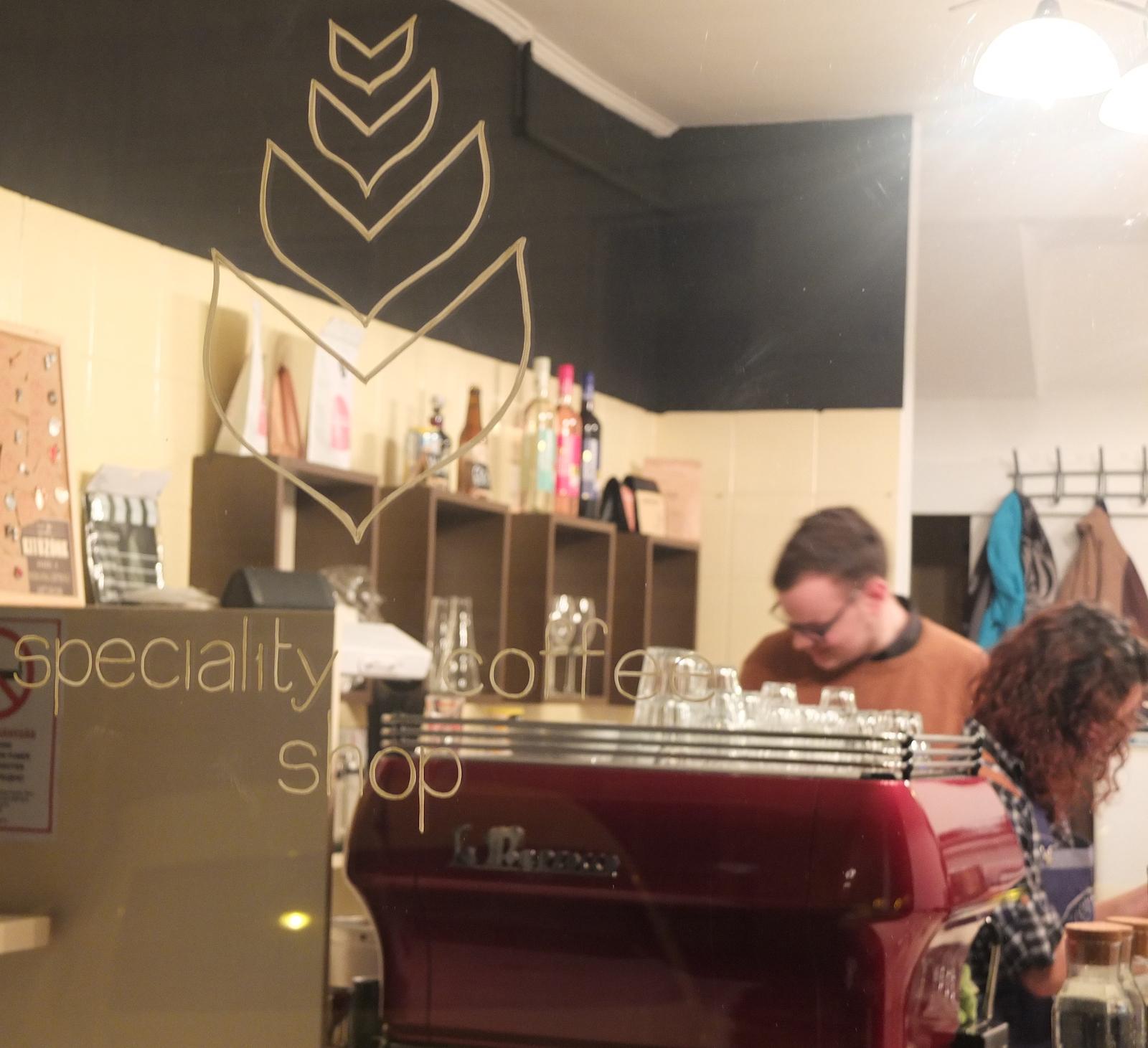 On the Way Coffee Co. - Báthory utca - Coffeeshop - Budapest | specialty.hu